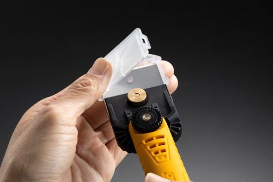 OLFA BTC-1/DX strugač sa 43mm sečivom i podesivom glavom