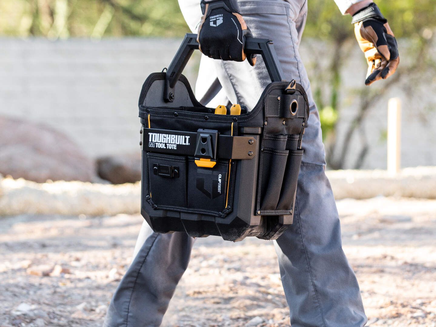 Otvorena torba za alat sa ručkom srednja TOUGHBUILT TB-CT-82-12